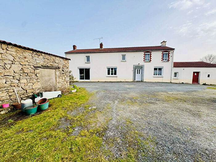 Maison à vendre - Treize-Septiers - 6 pièces - 3 chambres