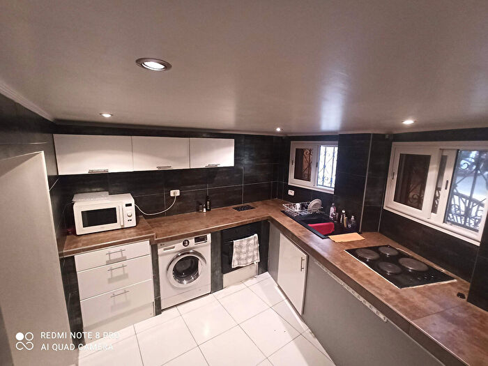 Appartement à vendre - Nice, Arenas - 3 pièces - 2 chambres