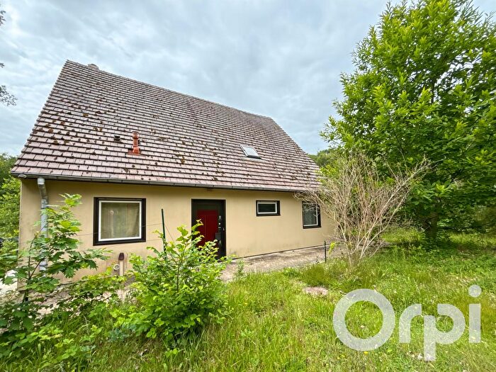 Maison 3 pièces à Poigny-la-Forêt, à vendre