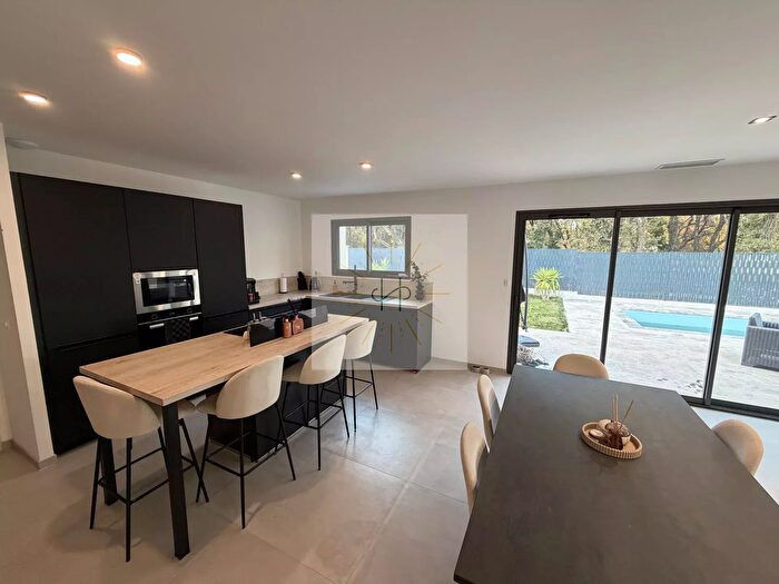 Maison à vendre - Allan - 4 pièces - 3 chambres