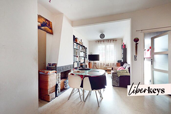 Maison à vendre - Amiens, Saint-Acheul - 4 pièces - 3 chambres