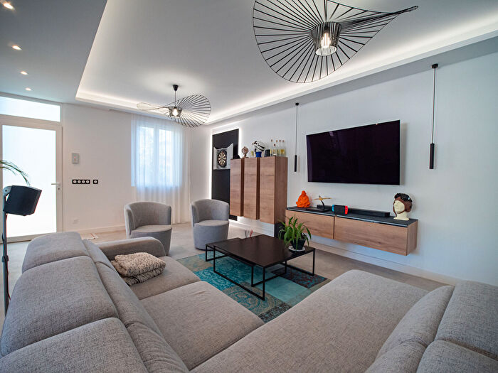 Maison à vendre - Cannes, Petit Juas - 6 pièces - 5 chambres