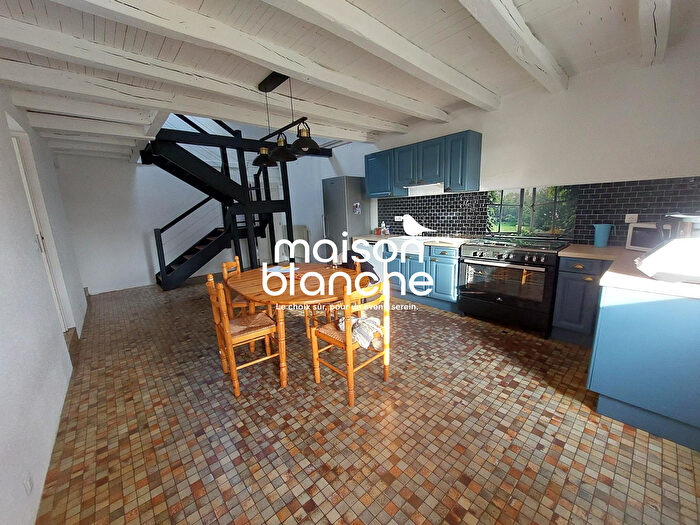 Maison à vendre - La Chapelle-Saint-Laurent - 6 pièces - 5 chambres