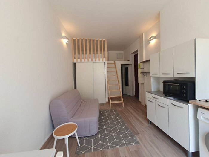 Appartement à louer - Guillotière, Lyon ème arrondissement - 1 pièce