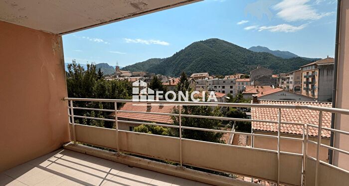 Appartement à vendre - Digne-les-Bains, Centre-ville, Bourg - 3 pièces - 2 chambres