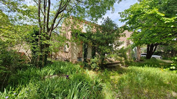 Maison à vendre - Tavel - 5 pièces - 4 chambres