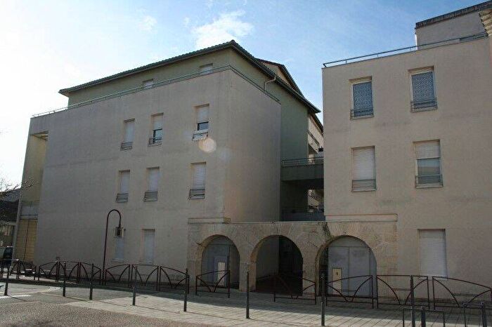 Centre Ville Est, Bourgoin-Jallieu - Appartement 2 pièces à louer