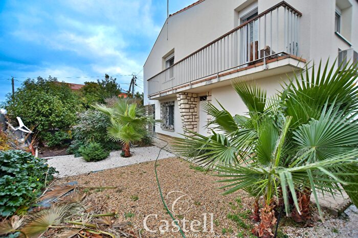 Maison à vendre - Agde, La Ville - 4 pièces - 3 chambres