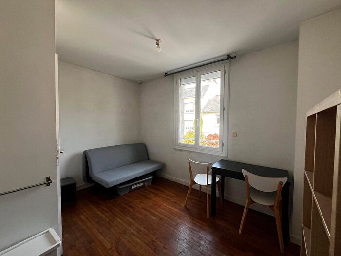 Appartement à louer - Quartiers Sud-Ouest, Sainte-Thérèse - 1 pièce