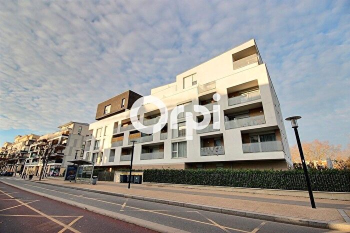 Appartement à vendre - Trappes, Merisier, Aérostat - 3 pièces - 2 chambres