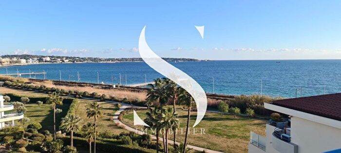 Appartement à vendre - Antibes, Antibes-les-Pins, Trianon, Le Fournel, Peyregoue - 2 pièces - 1 chambre