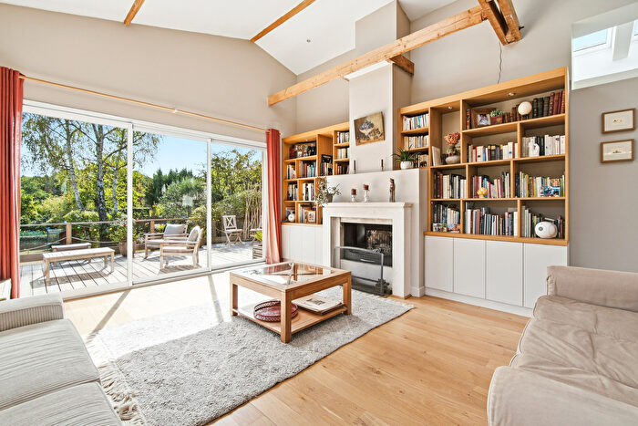 Saint-Germain-en-Laye, Hennemont : Maison 7 pièces à vendre