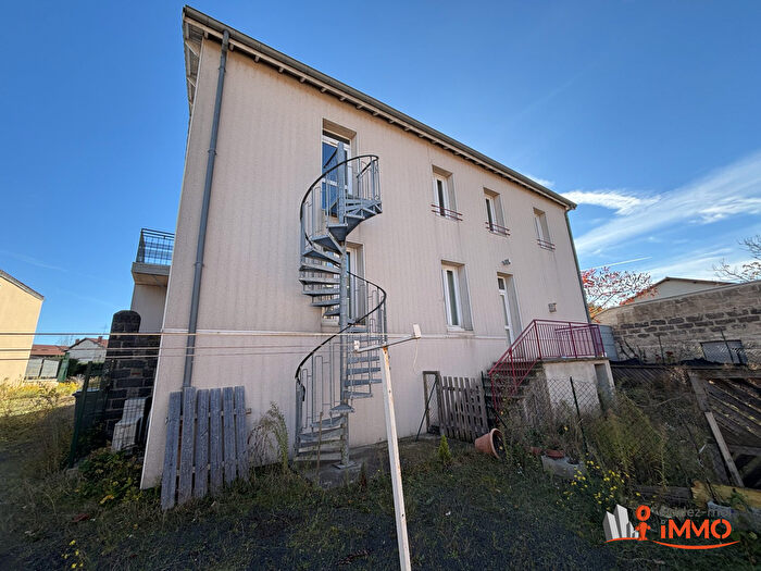 Maison 10 pièces à vendre - Saint-Romain-le-Puy