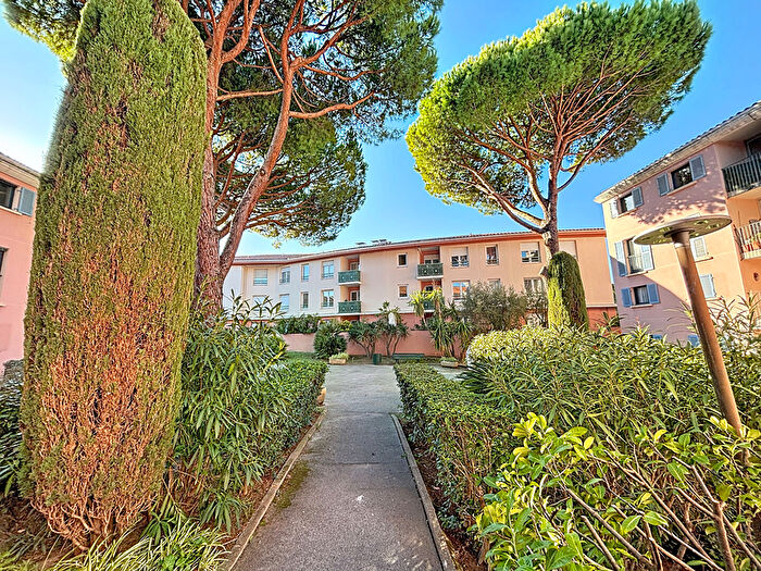 Appartement à vendre - Fréjus, Centre-ville - 3 pièces - 2 chambres