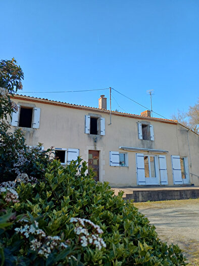 Maison 4 pièces à vendre - La Chaize-le-Vicomte