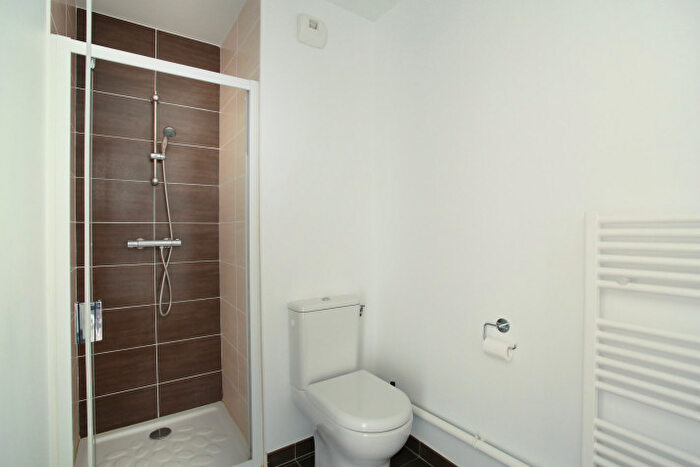 Appartement à louer - Quartiers Nord-Est, Maurepas - 1 pièce