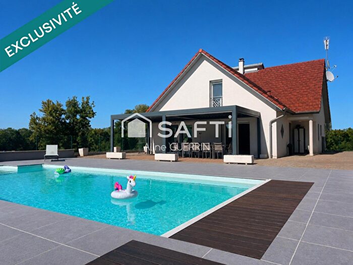 Fraisans : Maison 9 pièces à vendre