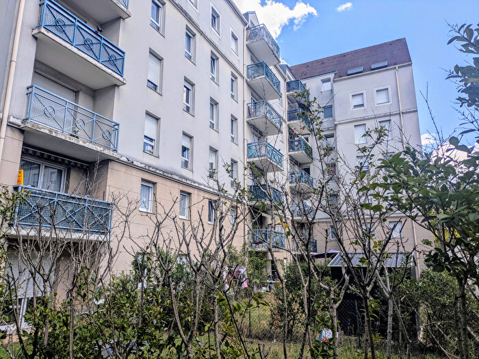 Appartement à vendre - Dugny - 4 pièces - 3 chambres