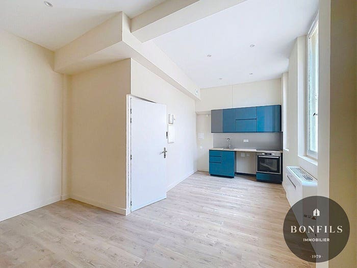 Zone Pietonne, Avignon - Appartement 2 pièces à louer