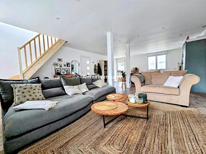 Maison 5 pièces à Sucy-en-Brie, Bruyères, à vendre