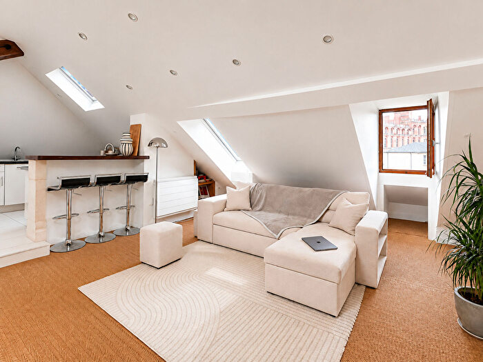 Saint-Germain-en-Laye, Centre-ville, Quartiers forestiers - Appartement 2 pièces à vendre