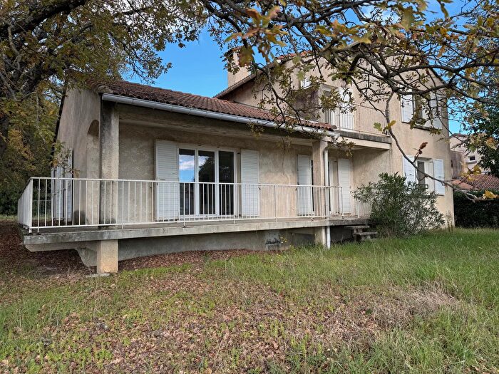 Maison à vendre - Saint-Paul-Trois-Châteaux - 7 pièces - 5 chambres