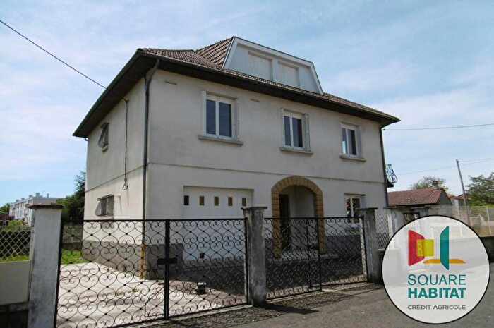 Maison à louer - Pont-du-Château - 6 pièces - 4 chambres