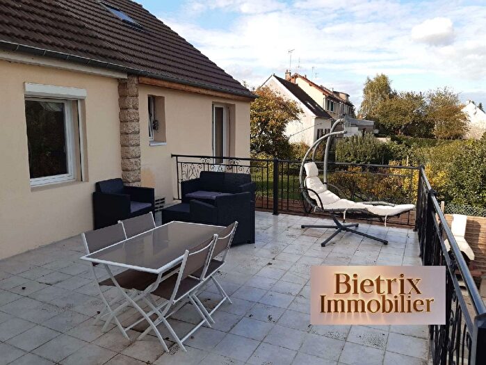 Maison à vendre - Champagne-sur-Oise - 5 pièces - 3 chambres