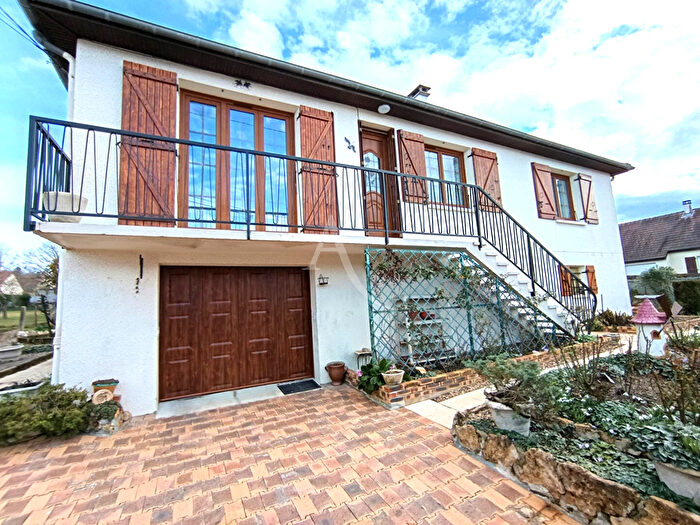 Maison à vendre - Garchizy - 5 pièces - 3 chambres