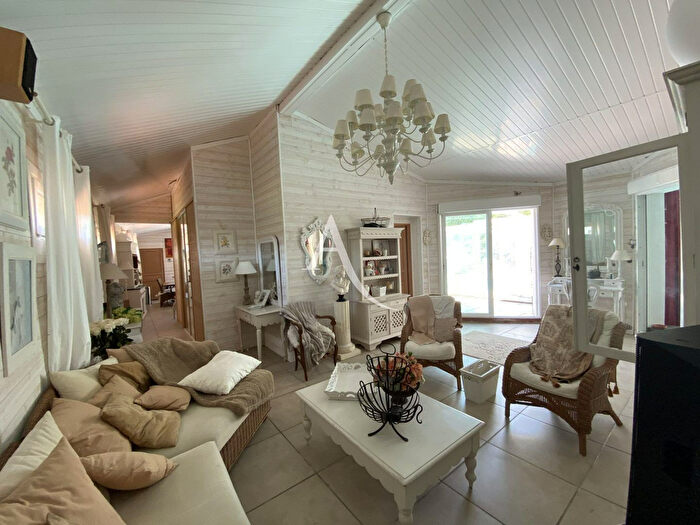 Maison à vendre - Montjoire - 4 pièces - 1 chambre