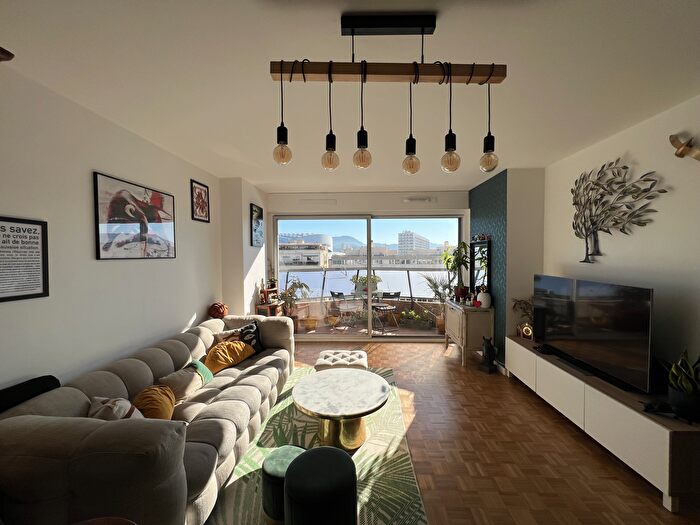 Appartement à vendre - Marseille e , Saint-Giniez - 4 pièces - 3 chambres