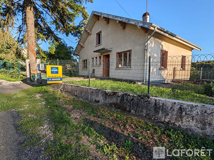 Maison 6 pièces à Saint-Maurice-Colombier, à vendre