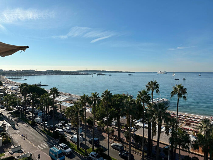 Appartement à vendre - Cannes, Centre-ville - 4 pièces - 3 chambres