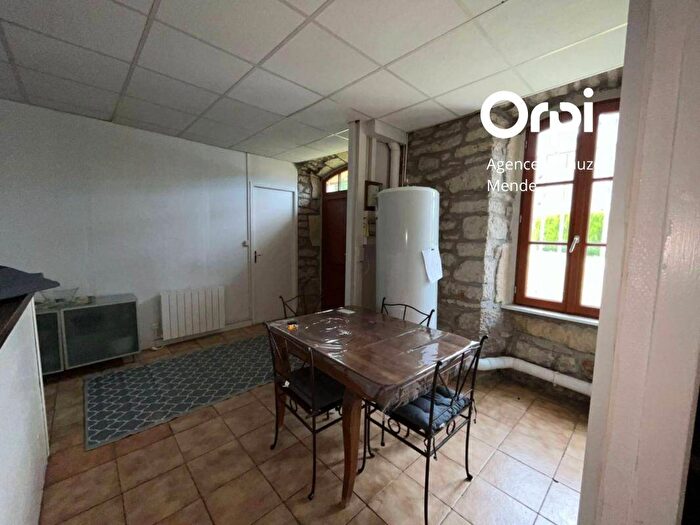 Appartement à louer - Ermitage-Saint Privat, Mende - 2 pièces - 2 chambres