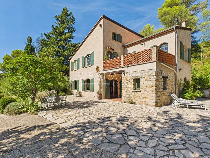 Maison à vendre - Le Val - 7 pièces - 4 chambres