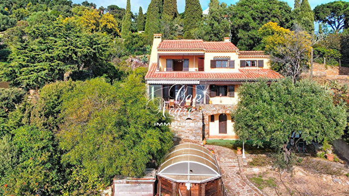 Maison 6 pièces à vendre à Le Lavandou, Fossette, Aiguebelle, Pointe de la Sèque
