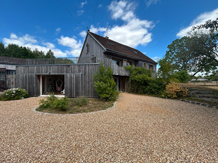 Maison 8 pièces à Moulicent, à vendre
