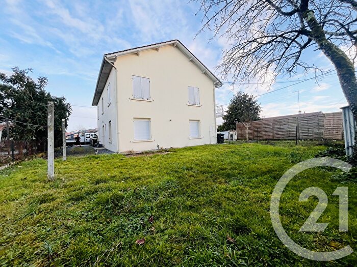 Maison à louer - Bergerac, La Madeleine, Naillac, Cavaille, Aéroport - 4 pièces - 3 chambres