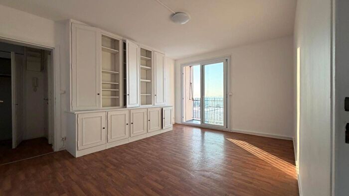 Appartement à louer - Abbaye, Créteil - 4 pièces - 3 chambres