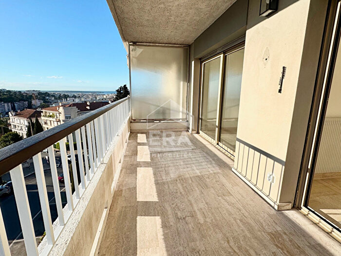 Appartement à louer - Le Cannet, Bas Cannet - 2 pièces - 1 chambre