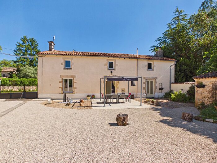 La Forêt-de-Tessé - Maison 7 pièces à vendre