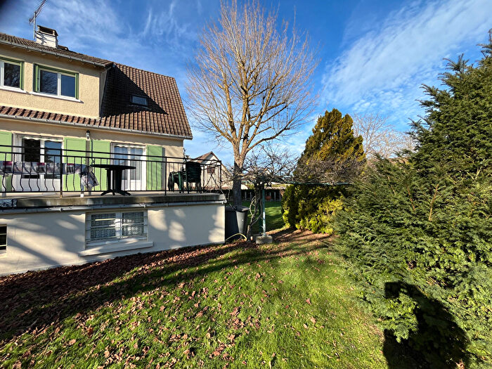 Maison à vendre - Les Bréviaires - 7 pièces - 5 chambres