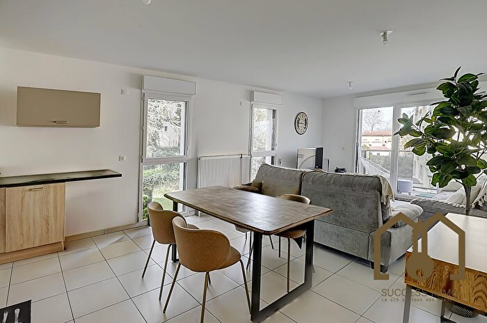 Appartement à vendre - Vénissieux, Max Barel, Charreard - 3 pièces - 2 chambres