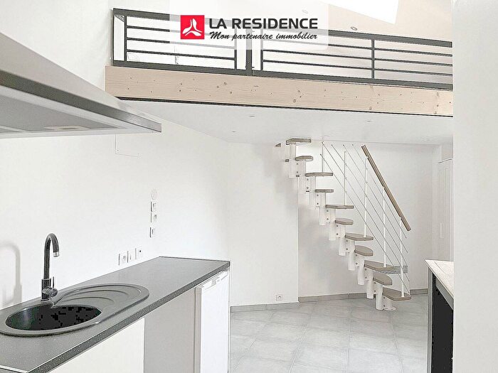 Appartement à louer - Centre Ville-mail-Golf-Epluches-Pt Petit, Saint-Ouen-lAumône - 1 pièce