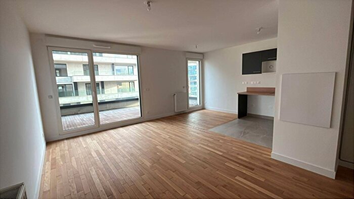 Agent Sarre-Centre-Les Vallées-La Garenne, Colombes : Appartement 3 pièces à louer