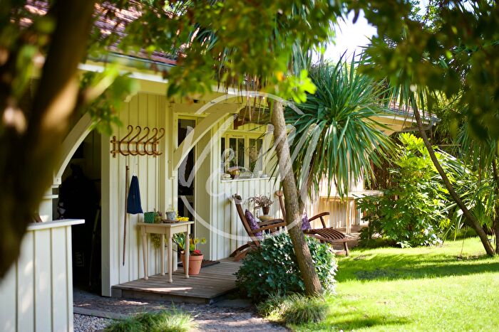 Maison 7 pièces à Andernos-les-Bains, Broustey, Falgouët, à vendre