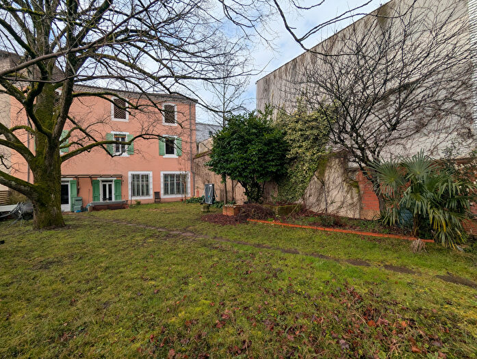Maison à vendre - Graulhet, Centre-ville, Panessac, Plaine de Millet - 7 pièces - 4 chambres