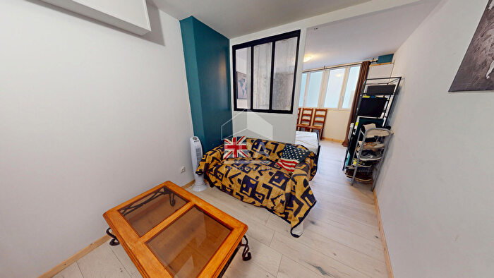 Maison à vendre - Nantua - 6 pièces - 5 chambres