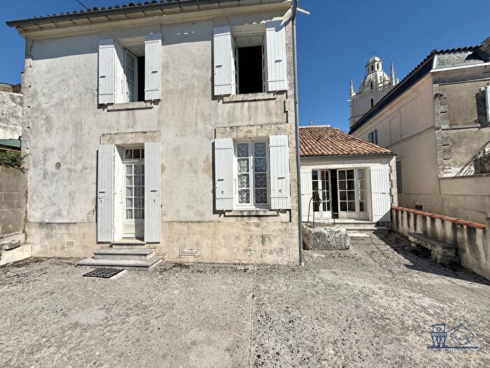 Maison 6 pièces à Saint-Fort-sur-Gironde, à vendre