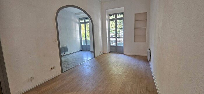 Appartement à louer - Arènes, Nîmes - 2 pièces - 1 chambre